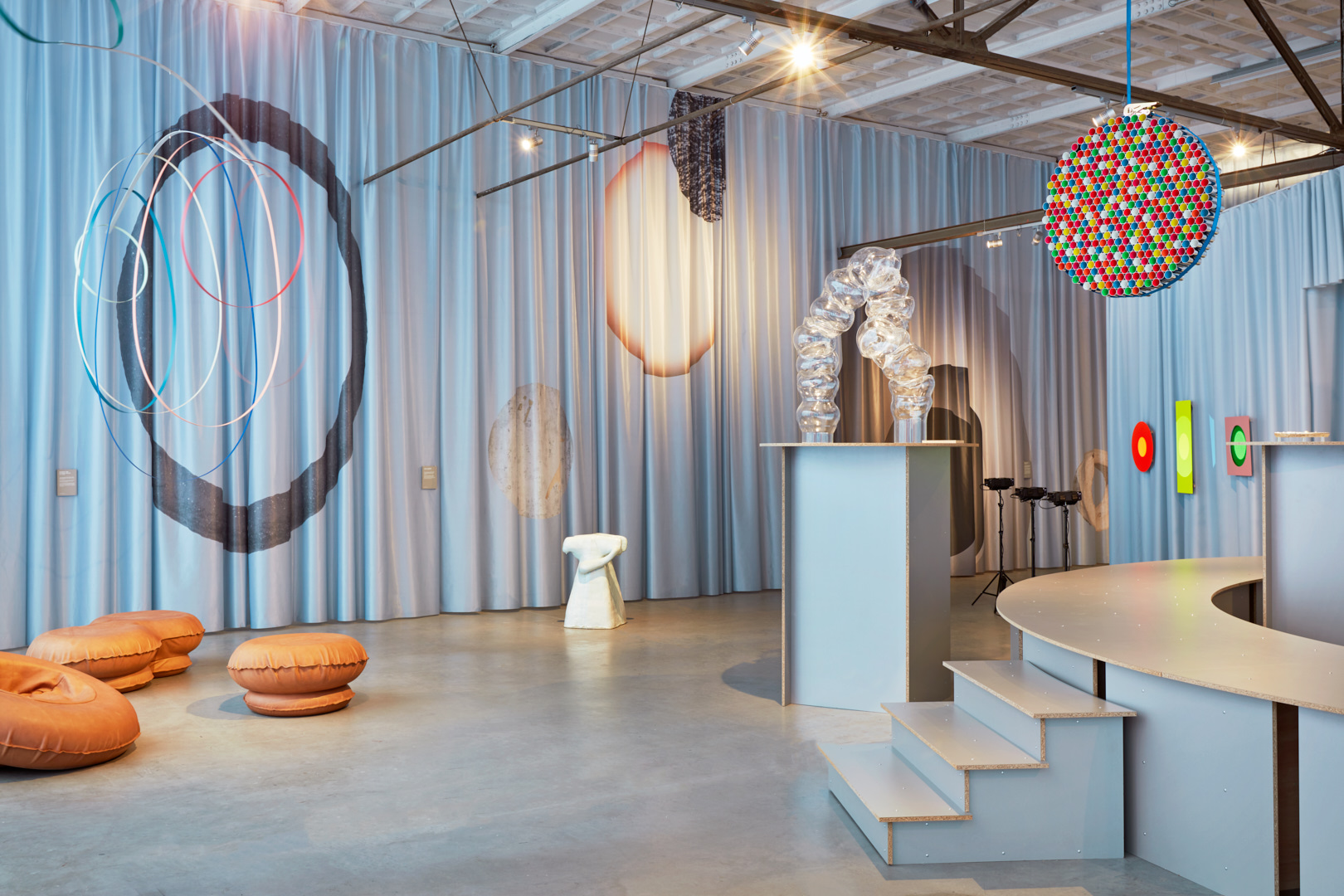 The Circle exhibition - Dutch Invertuals